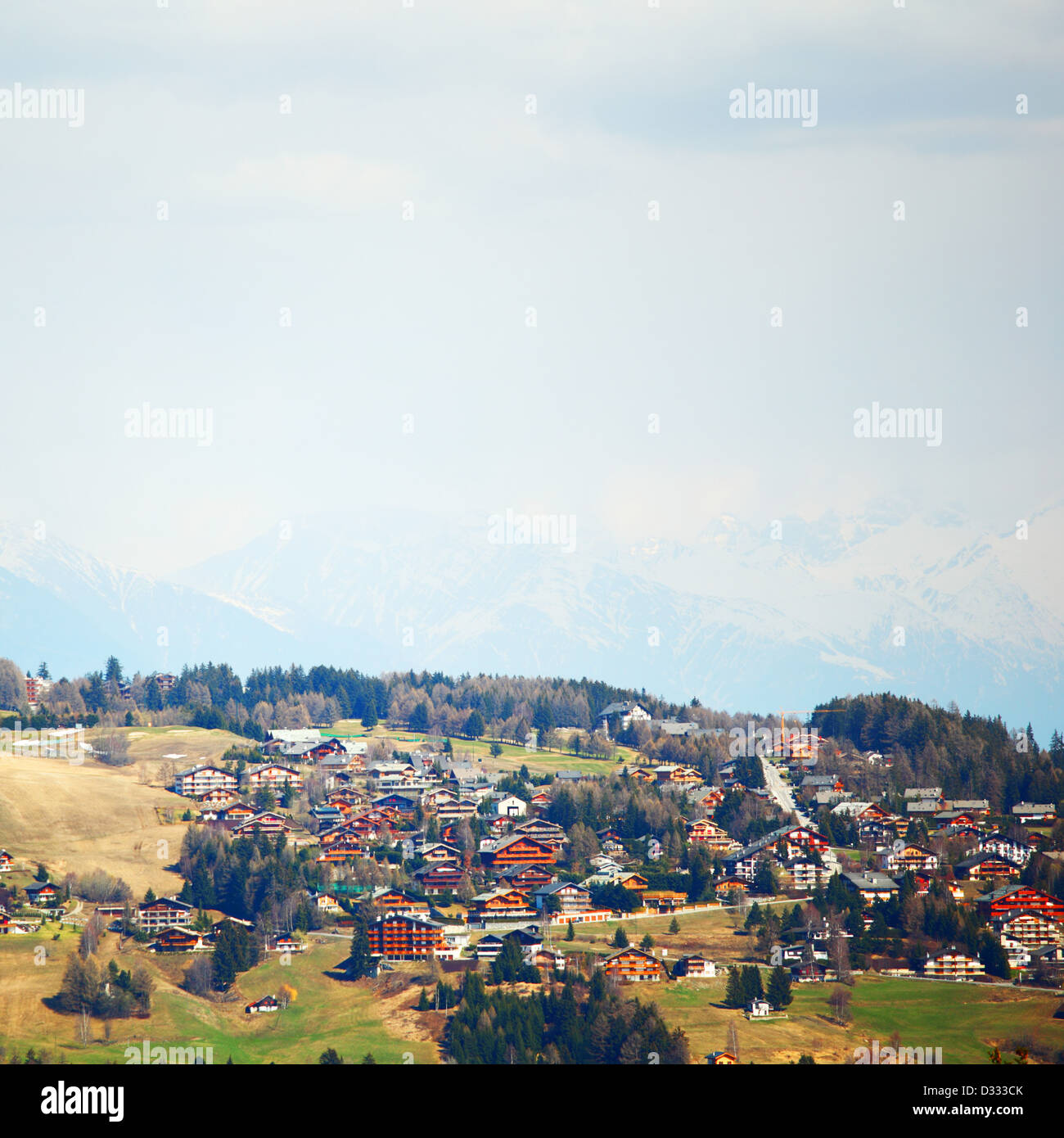 chalet in alpine mountains Stock Photo - Alamy