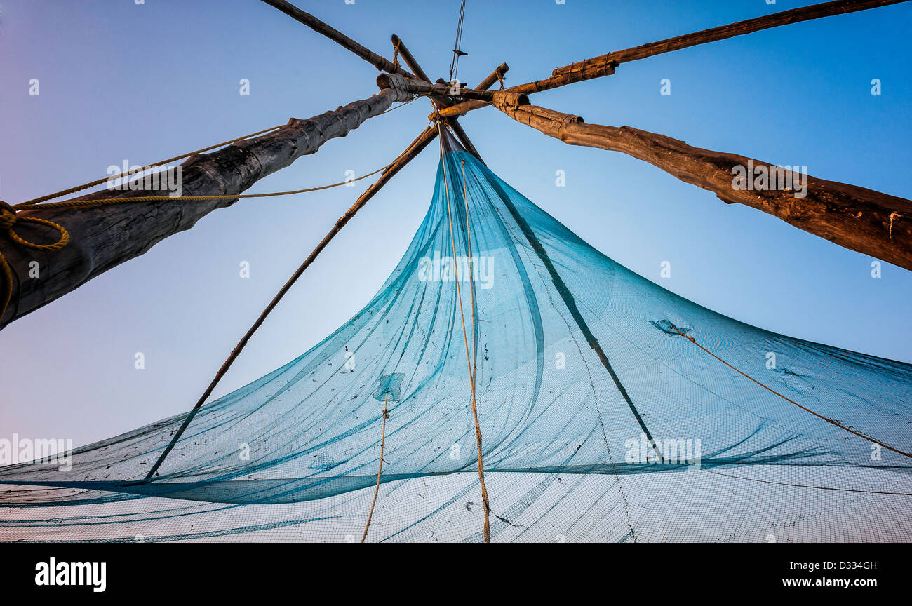 Chinese fishing net on a bright afternoon in winter, Fort Kochi, Cochin ...
