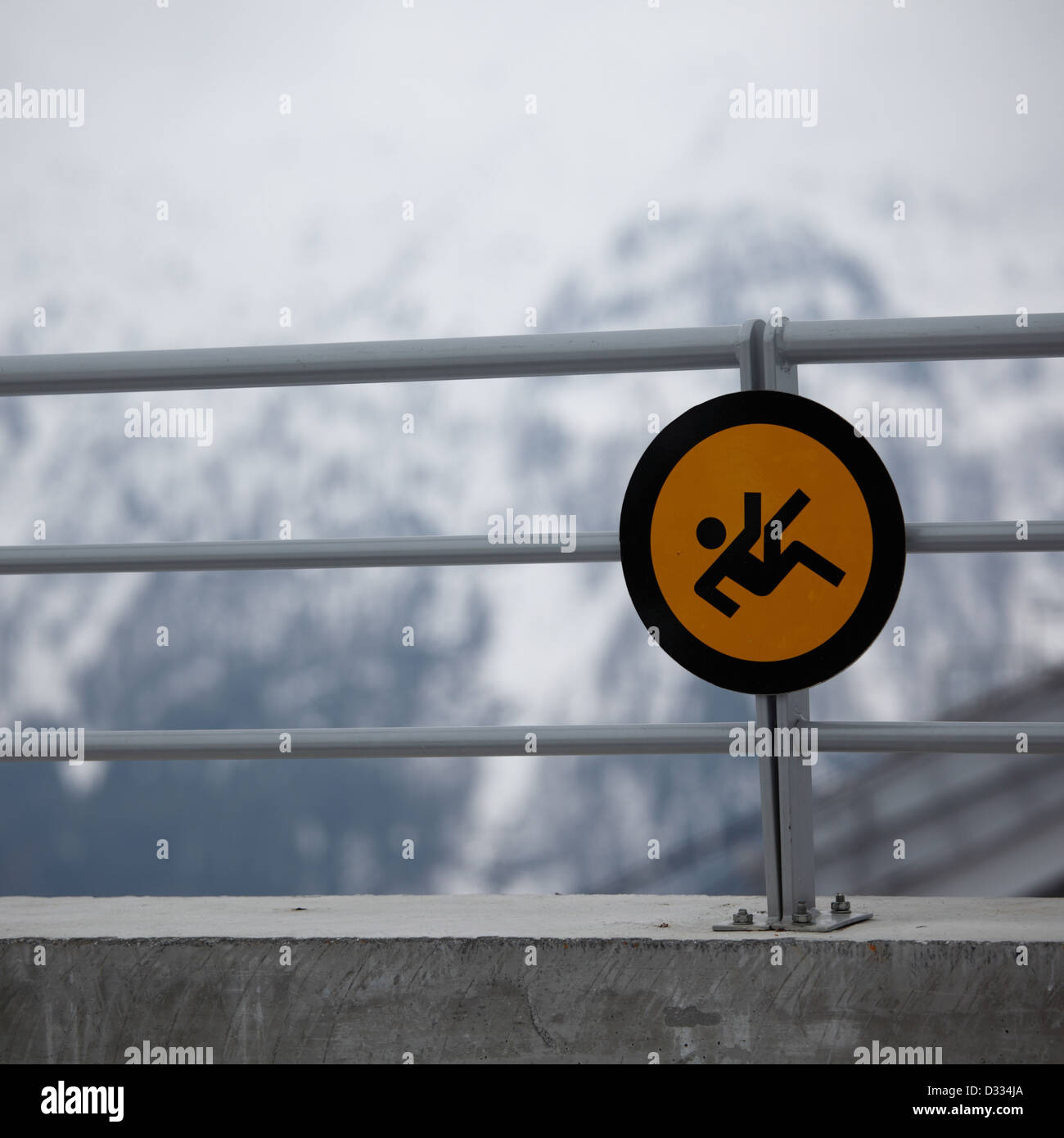 sign mountains sun in blue sky Stock Photo - Alamy