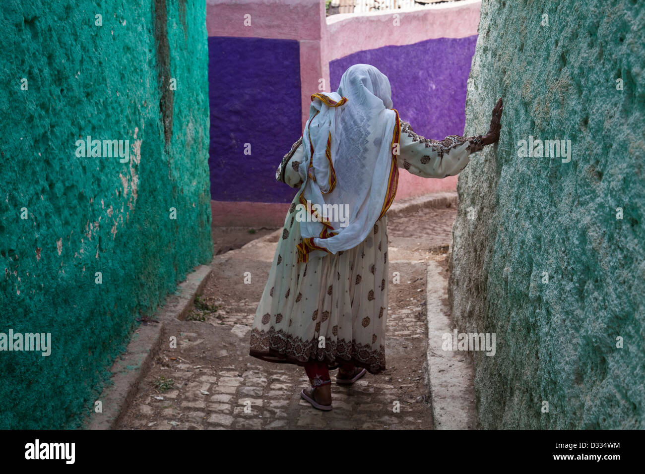 Colourful Street Scene, Jugol (Old Town) Harar, Ethiopia Stock Photo ...