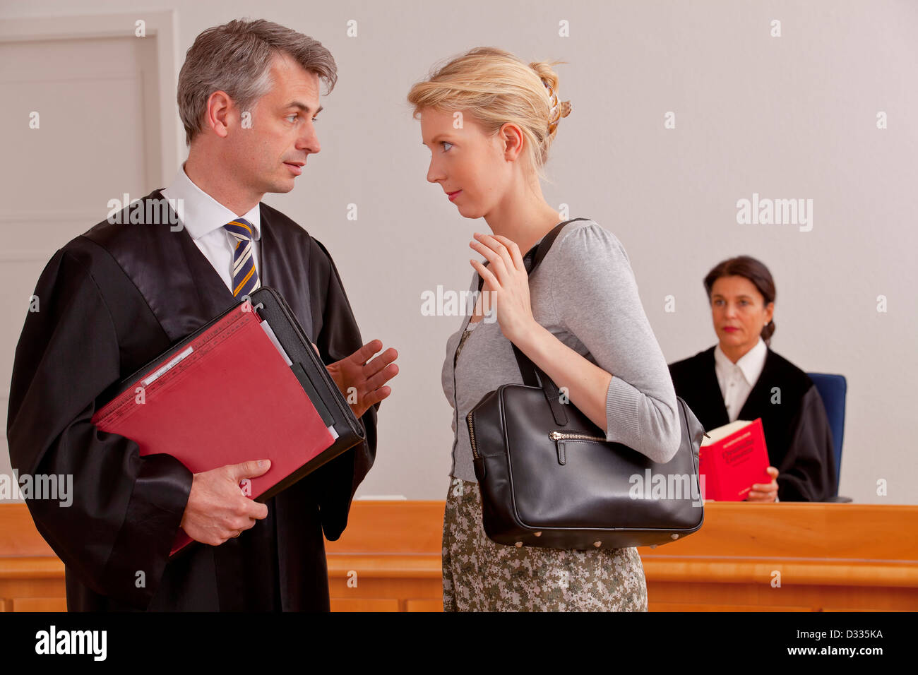 Female lawyer court room hi-res stock photography and images - Alamy