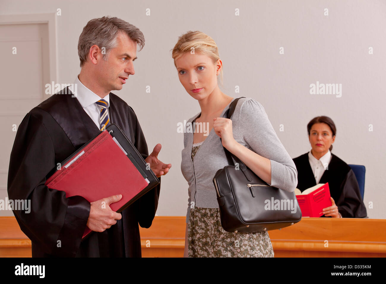 Female lawyer court room hi-res stock photography and images - Alamy