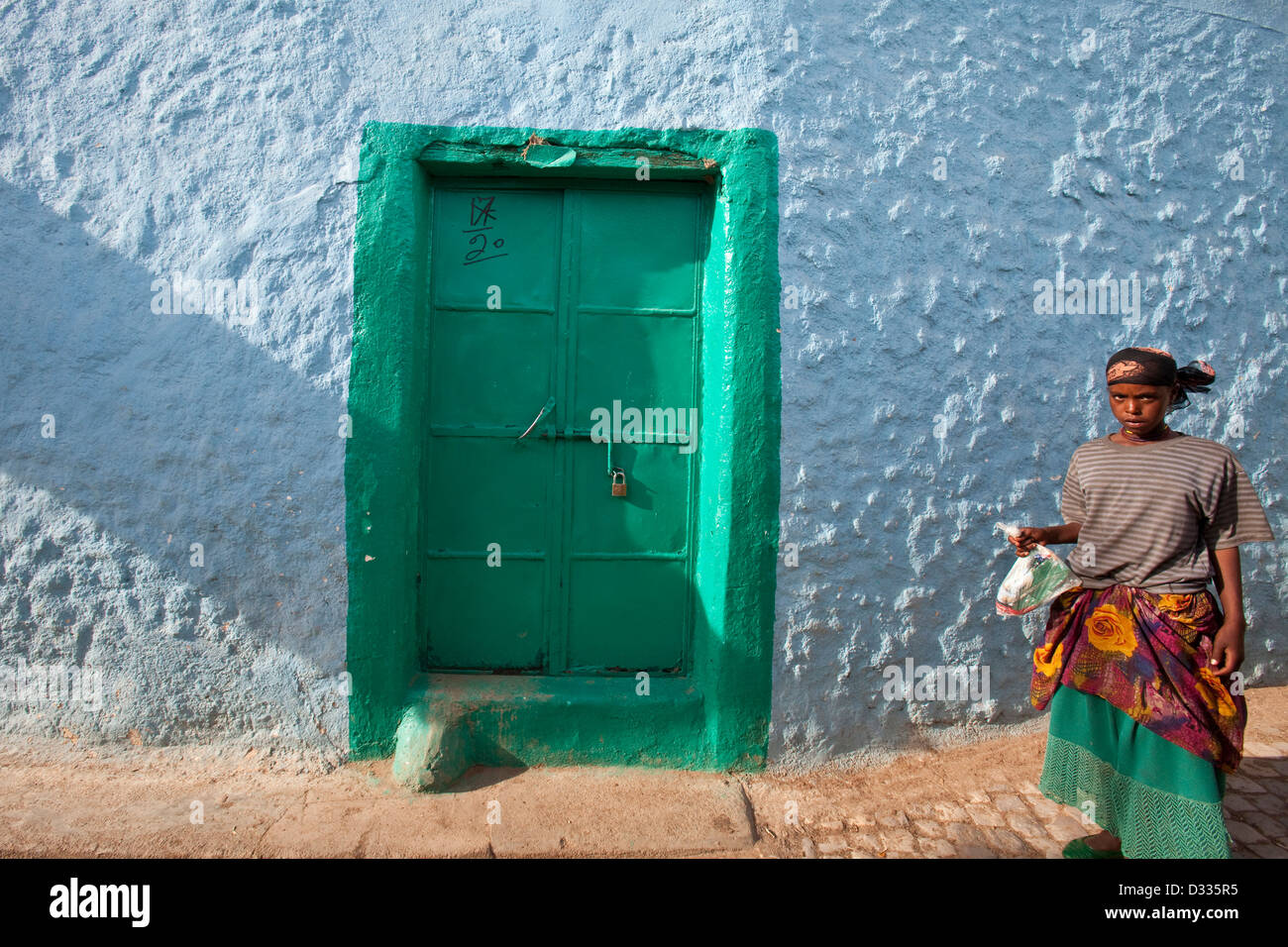 Colourful Street Scene, Jugol (Old Town) Harar, Ethiopia Stock Photo ...