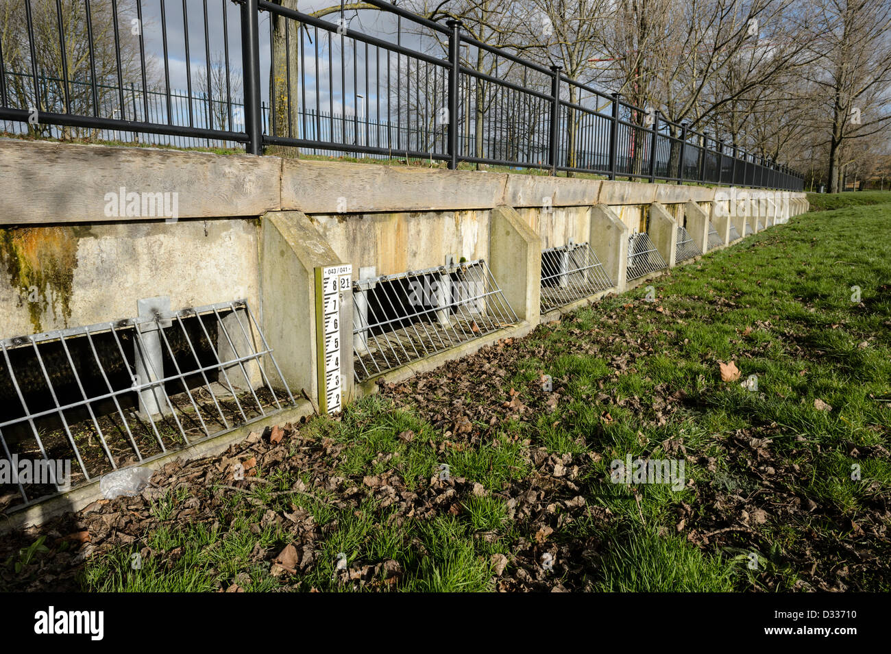 Culvert river flow hi-res stock photography and images - Alamy