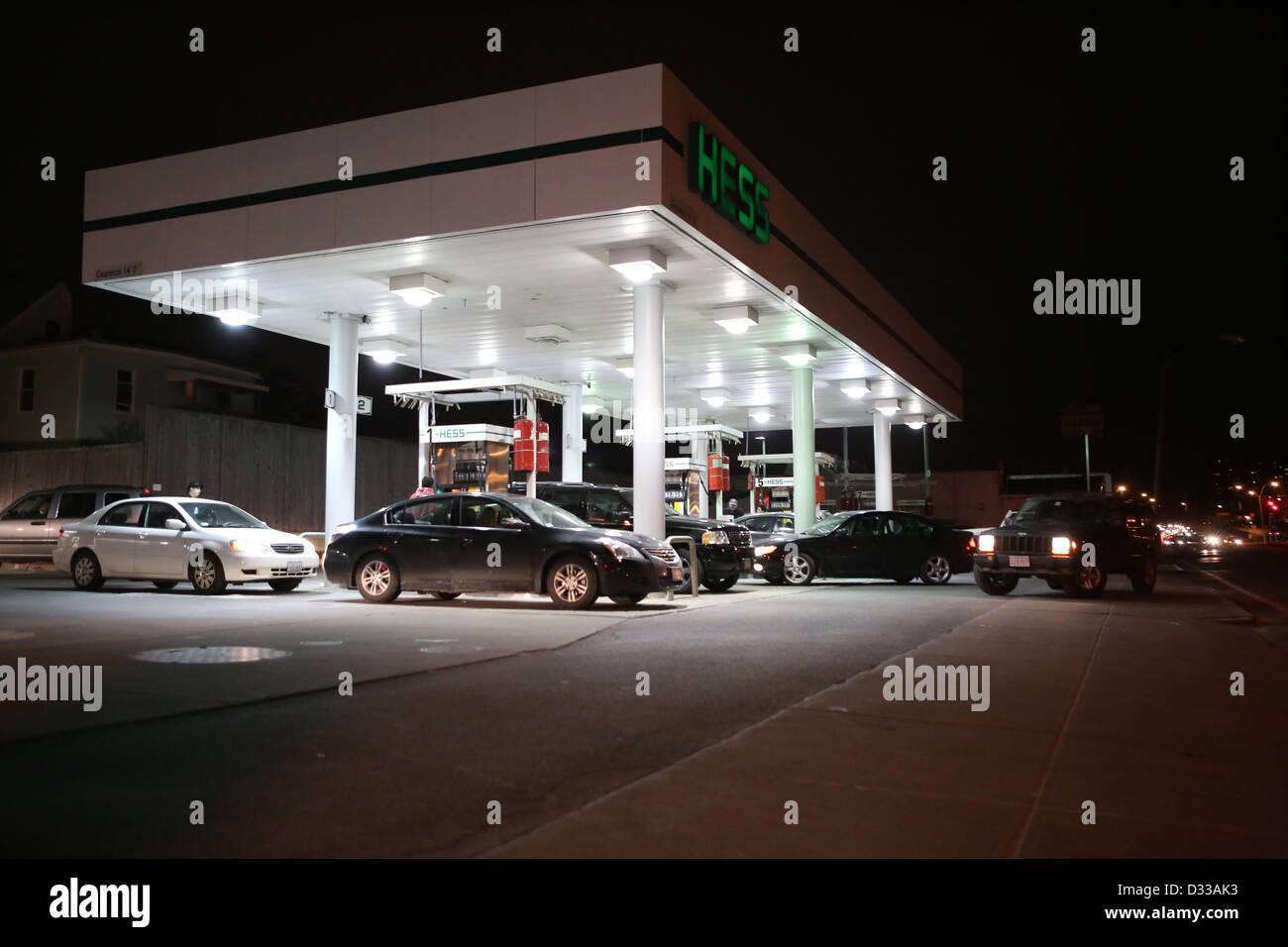 Hess gas station hi-res stock photography and images - Alamy