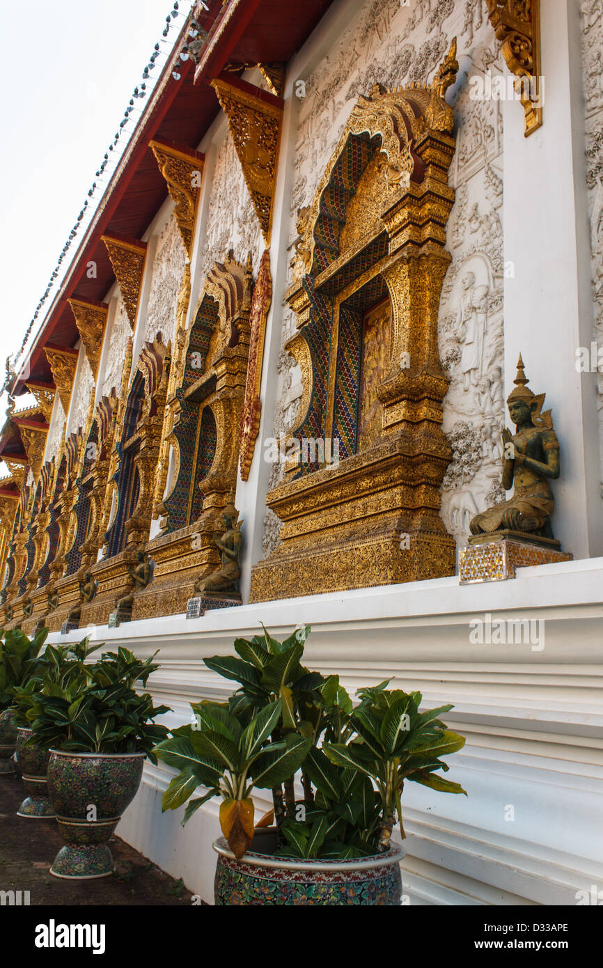 traditional Thai style windows in temple Stock Photo - Alamy