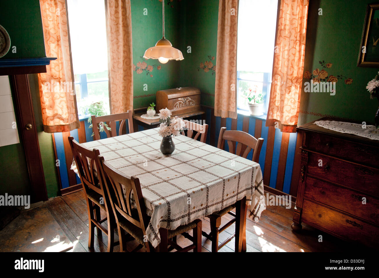 Tradittional Farm interior Cloppenburg Museum Village - Museumsdorf ...