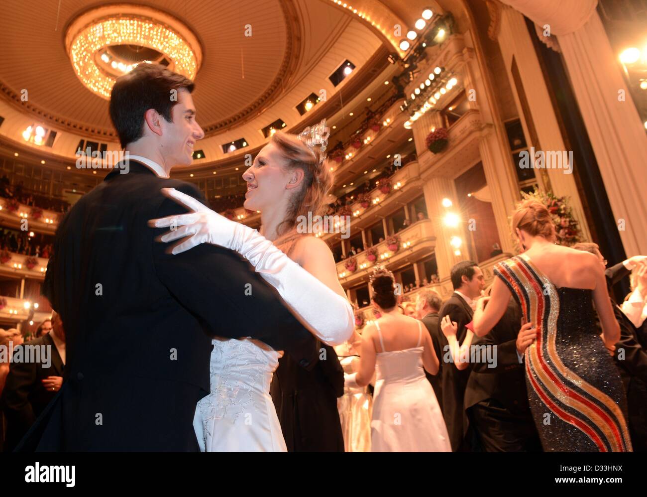 Vienna ball dance hi-res stock photography and images - Alamy