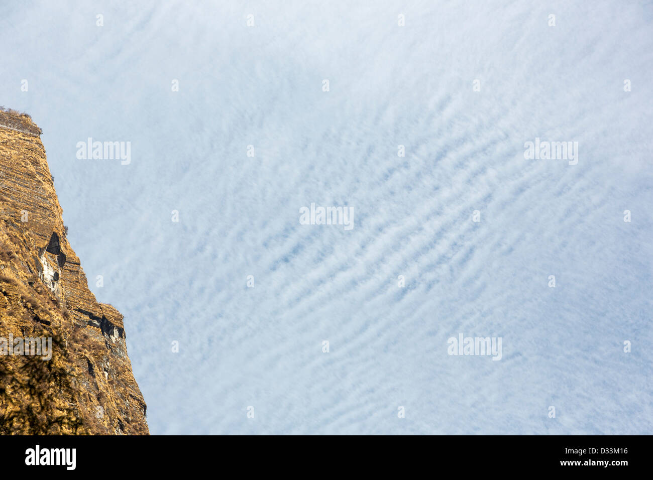 Jet stream winds over the Annapurna Himalayas in Nepal Stock Photo - Alamy