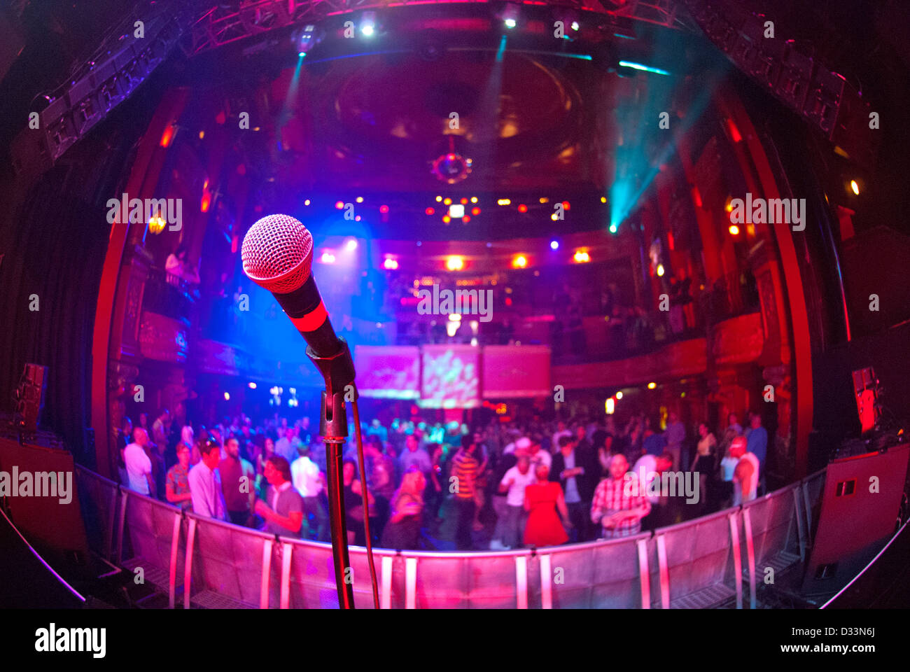 Crowd microphone hi-res stock photography and images - Alamy