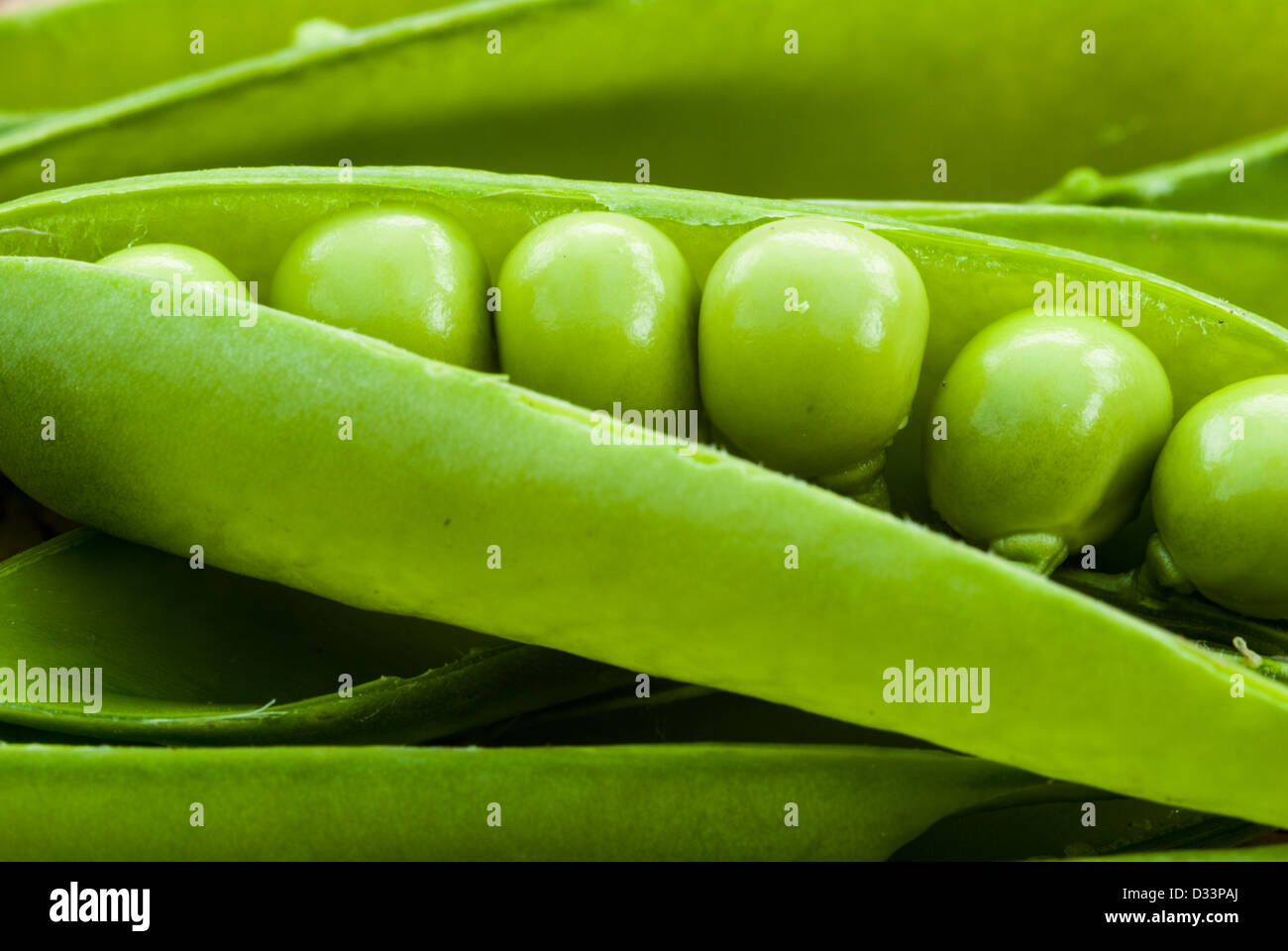 Peas in a pod hi-res stock photography and images - Alamy