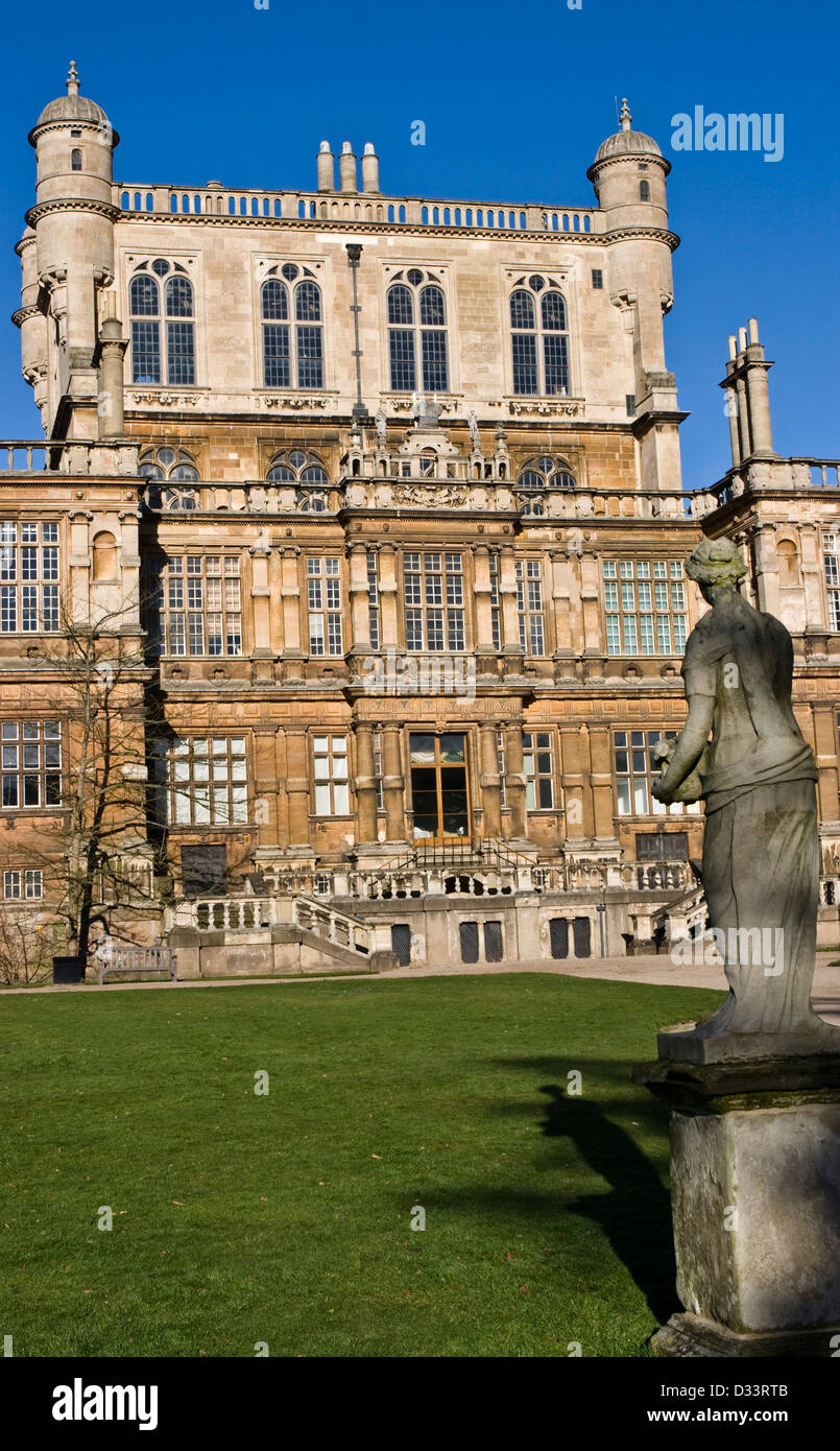 Grade 1 listed elizabethan house hi-res stock photography and images ...