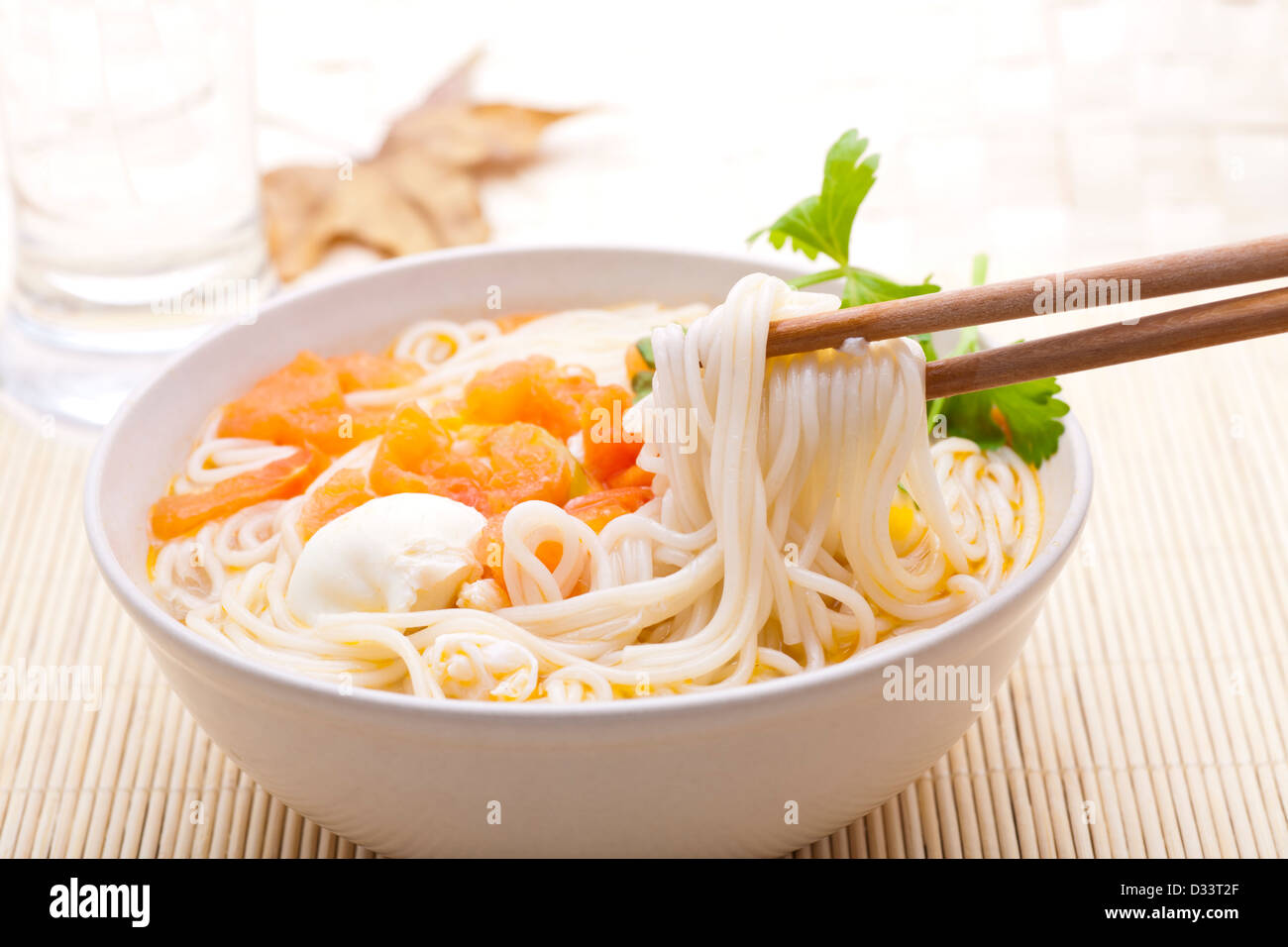 Noodle cook hi-res stock photography and images - Alamy