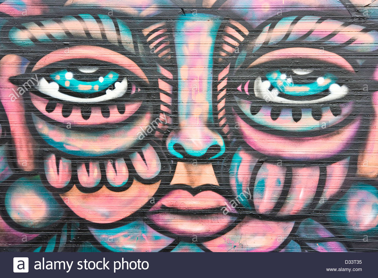 Street Art Face High Resolution Stock Photography and Images - Alamy