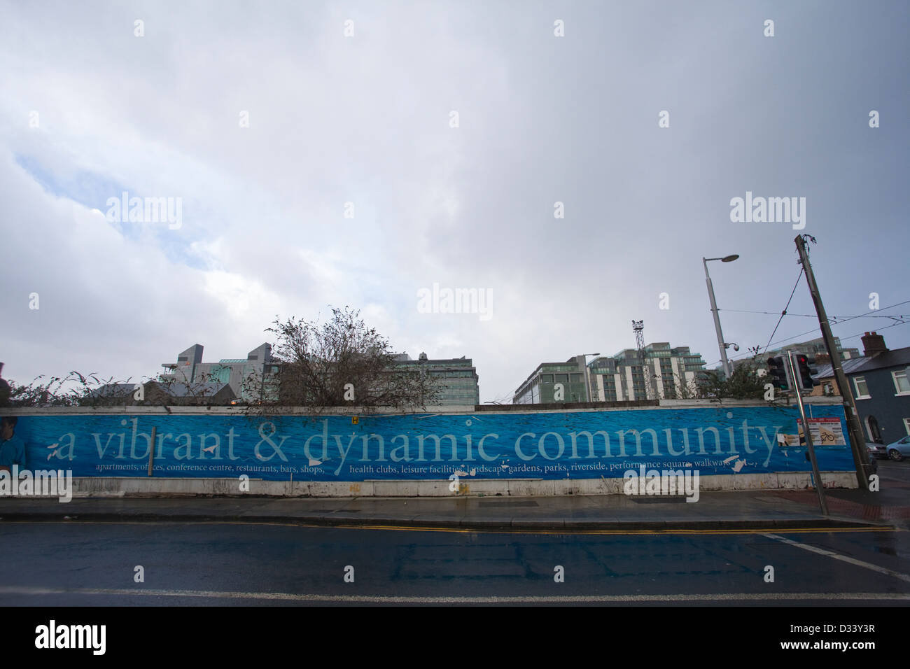 Abandoned docklands hi-res stock photography and images - Alamy