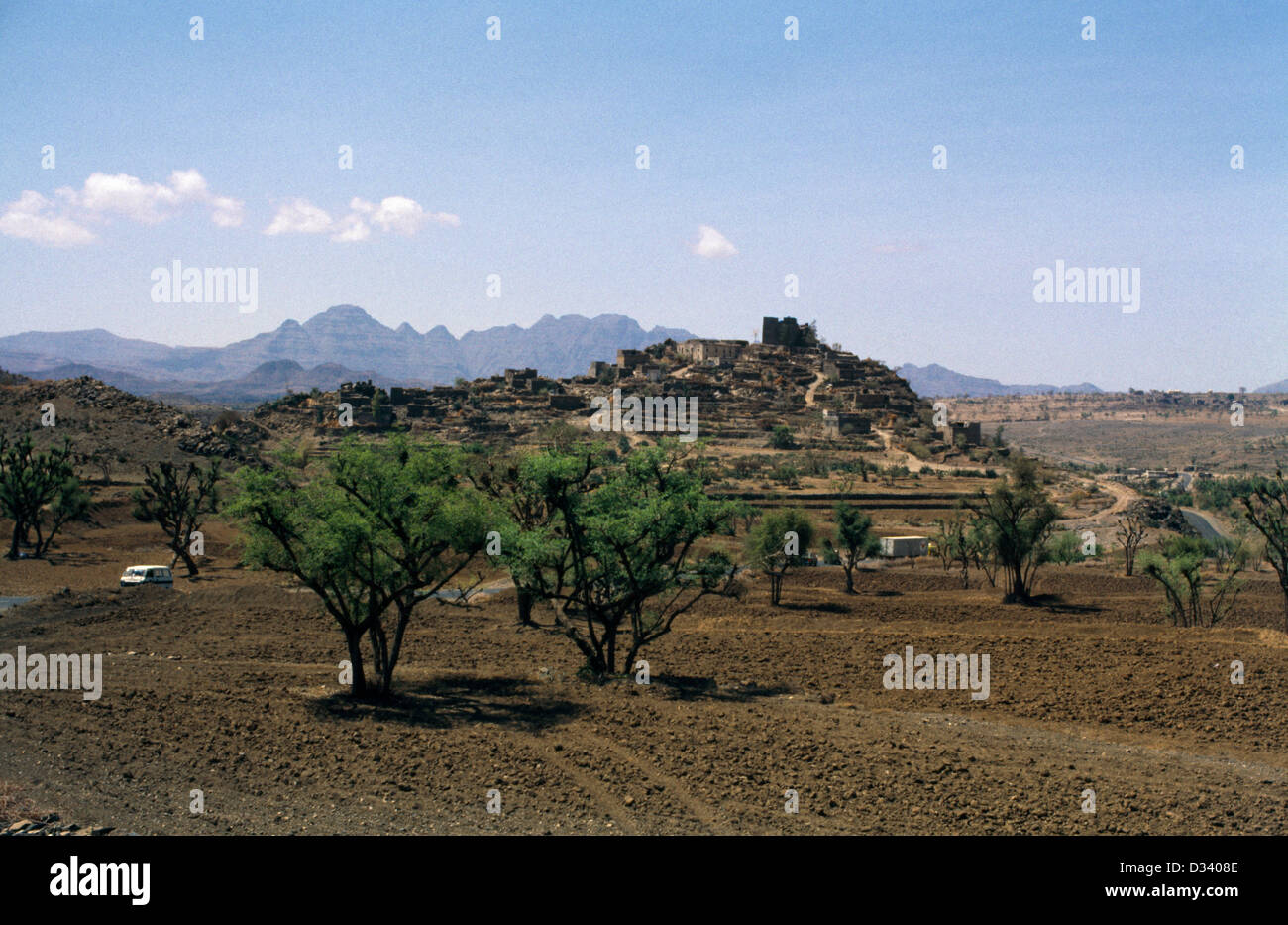 Taiz village hi-res stock photography and images - Alamy