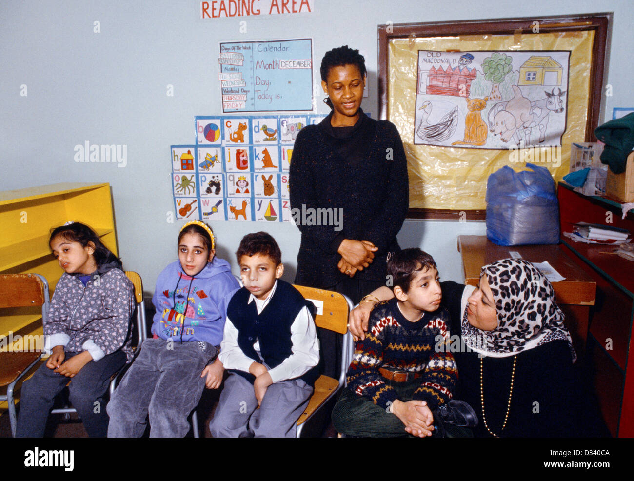 Kuwait kuwait city children in hi-res stock photography and images - Alamy