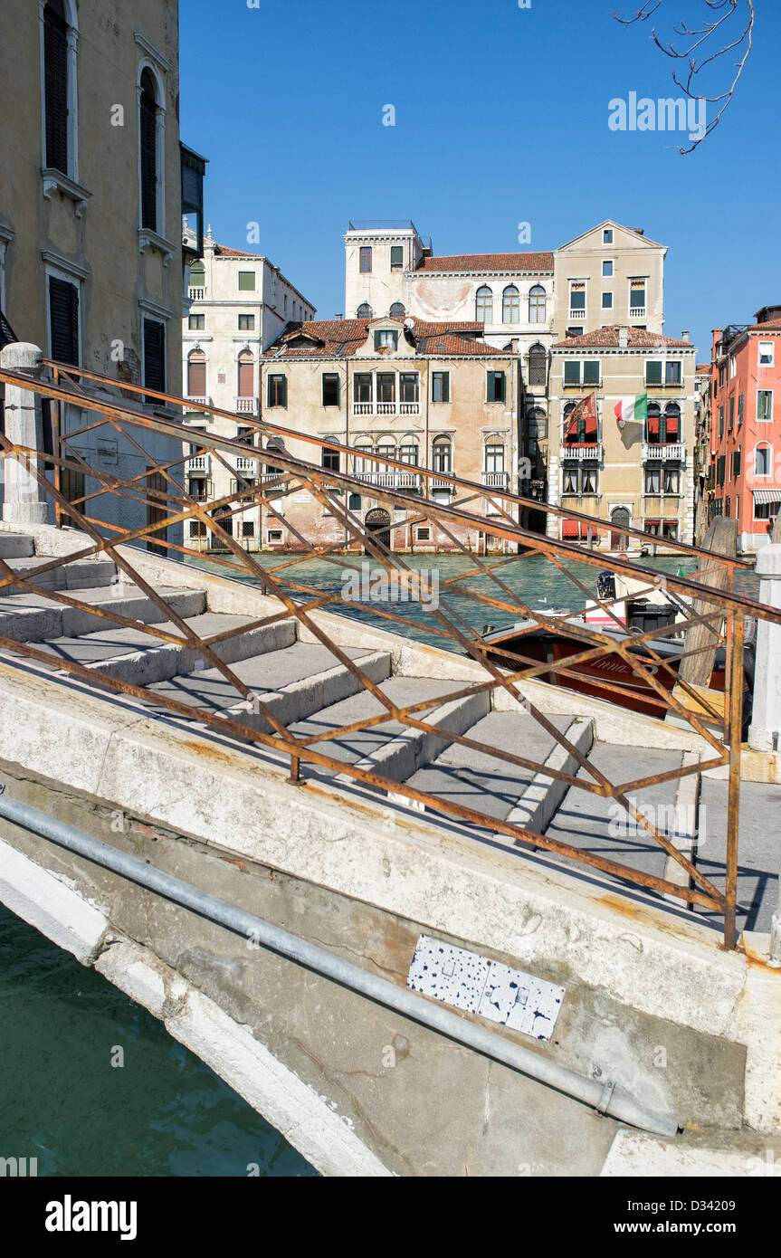 Venice bridge hi-res stock photography and images - Alamy