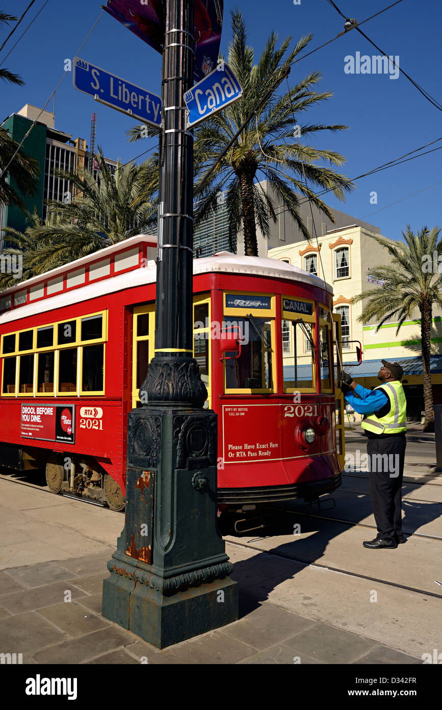 Streetcar new orleans hi-res stock photography and images - Alamy