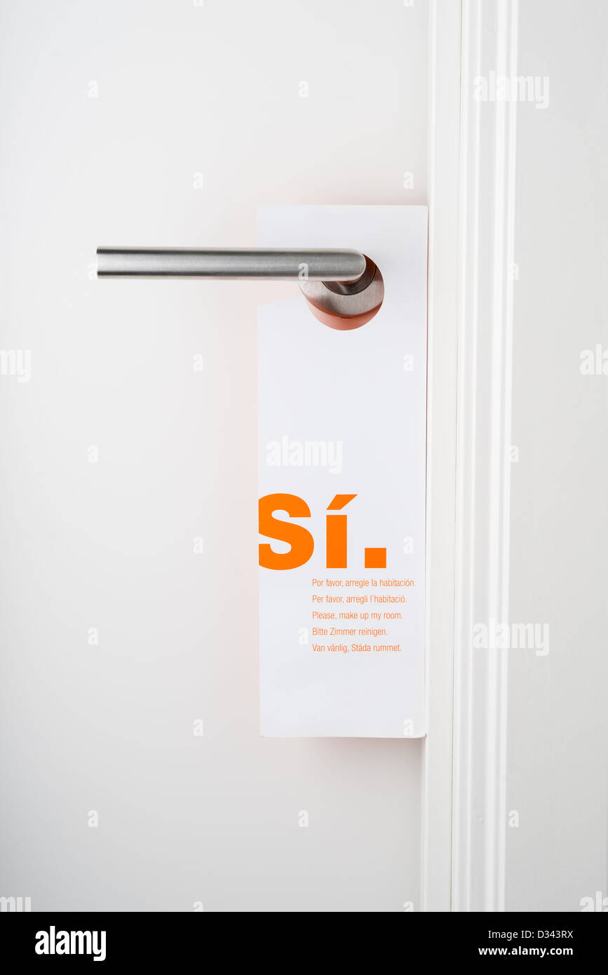 Clean room sign on hotel door Stock Photo - Alamy