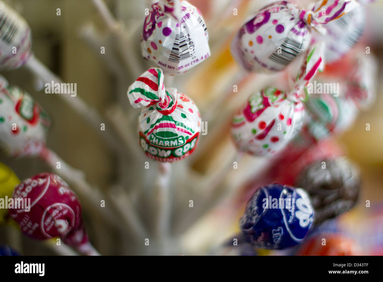 Blow pop hi-res stock photography and images - Alamy