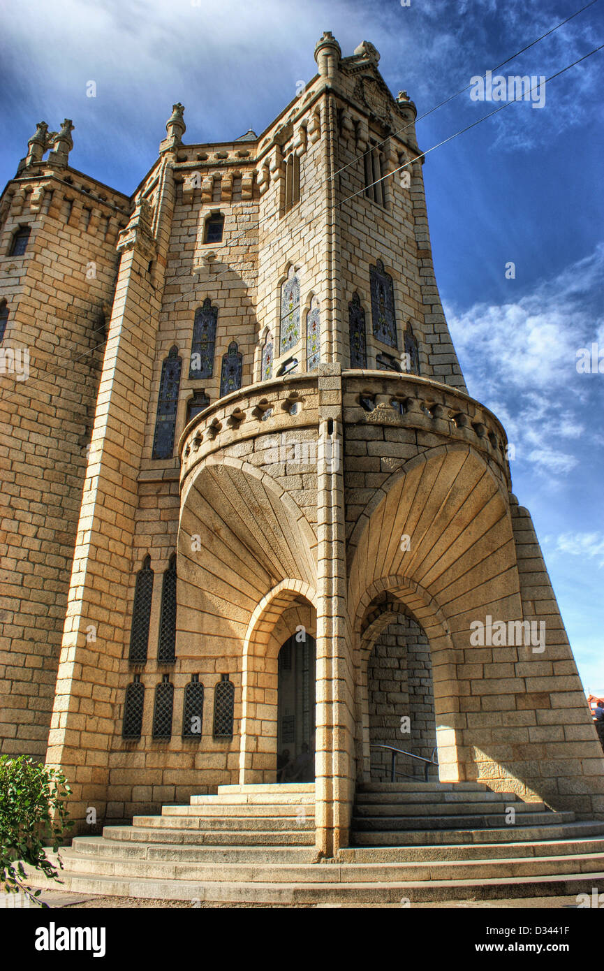 Gaudí castle astorga castilla león hi-res stock photography and images ...