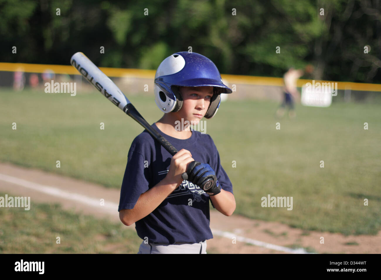 Youth baseball and softball league hi-res stock photography and images ...