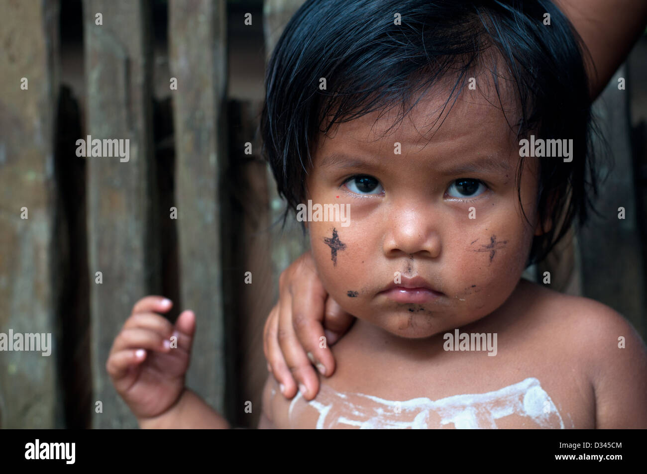 Child girl amazon peru hi-res stock photography and images - Alamy