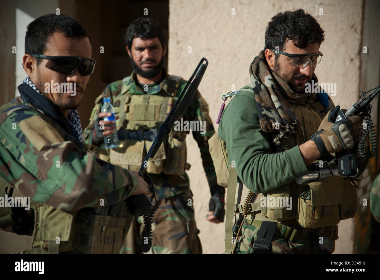 Afghan National Army special forces soldiers prepares for a mission ...