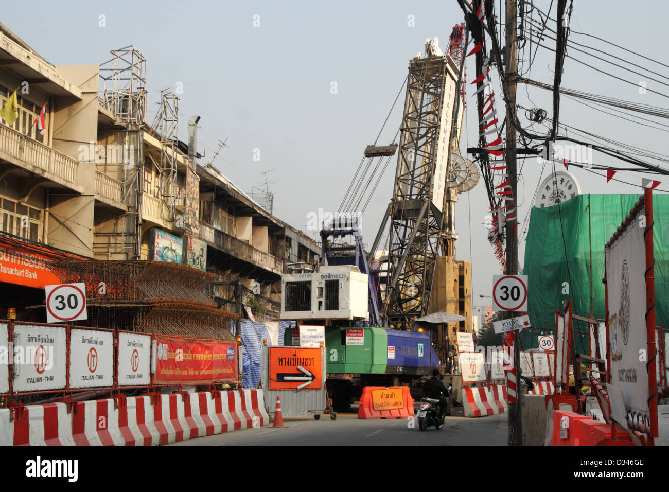 MRT construction site in Bangkok's Chinatown , Thailand Stock Photo - Alamy