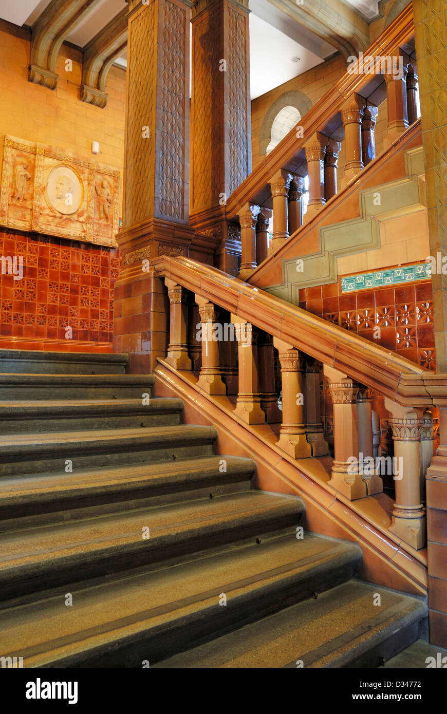 The amazing tiled interior of the Victoria Gallery & Museum in ...