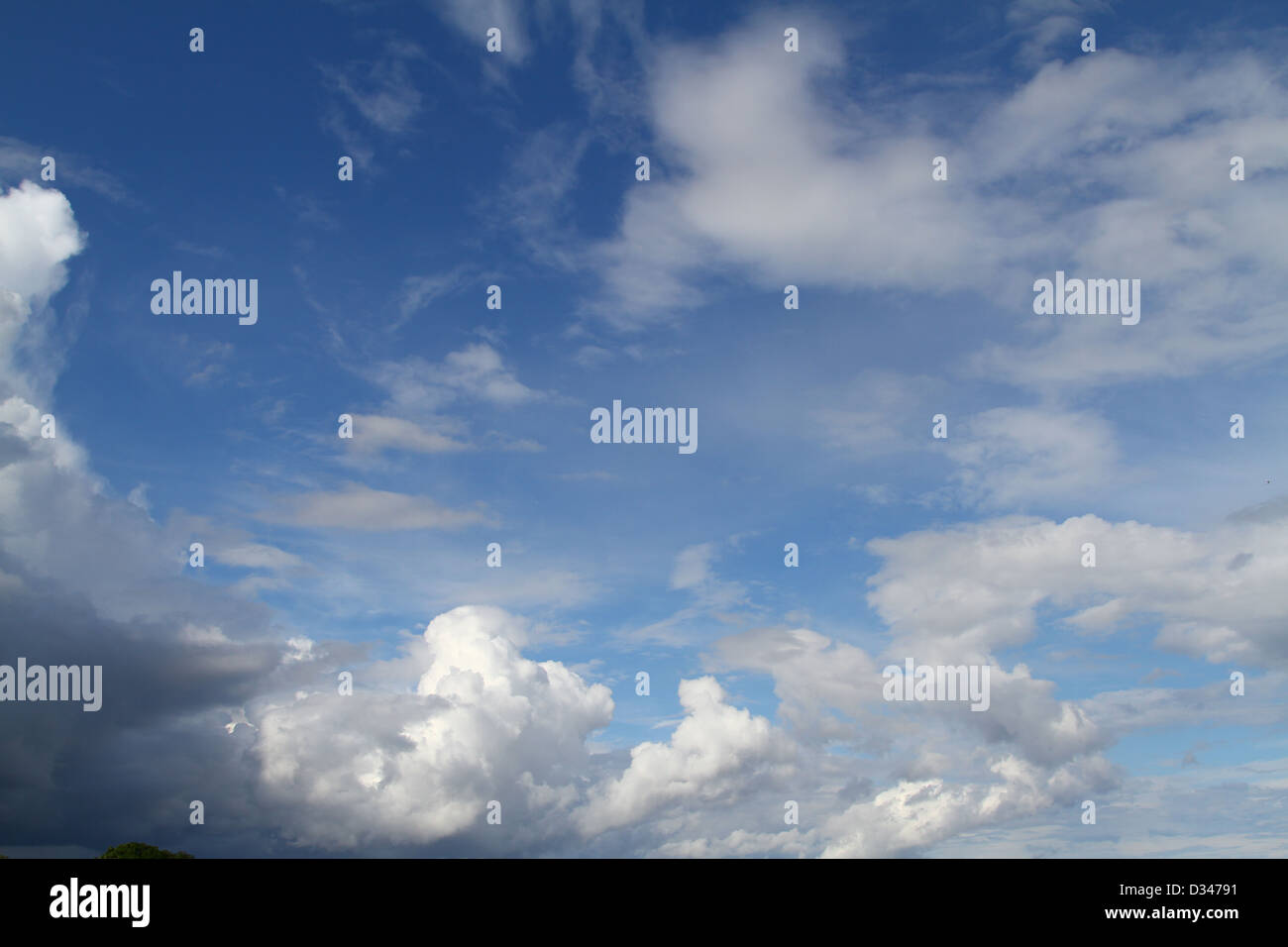 Sky 3 hi-res stock photography and images - Alamy
