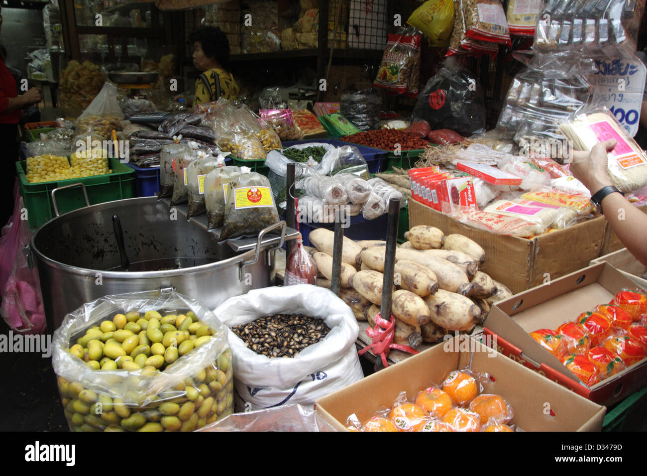 Chinese food store in chinatown hi-res stock photography and images - Alamy