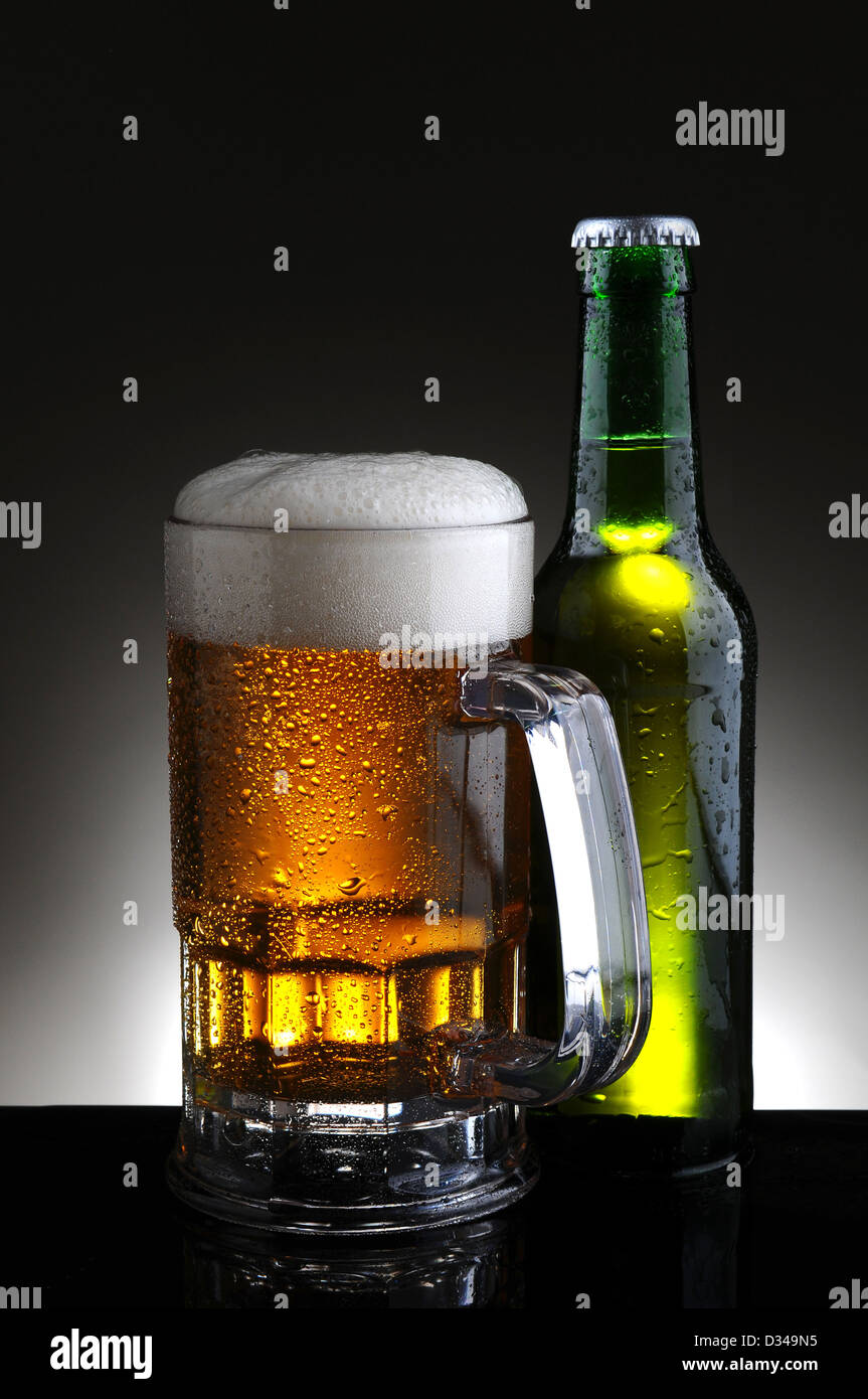 Dark gray head hi-res stock photography and images - Alamy