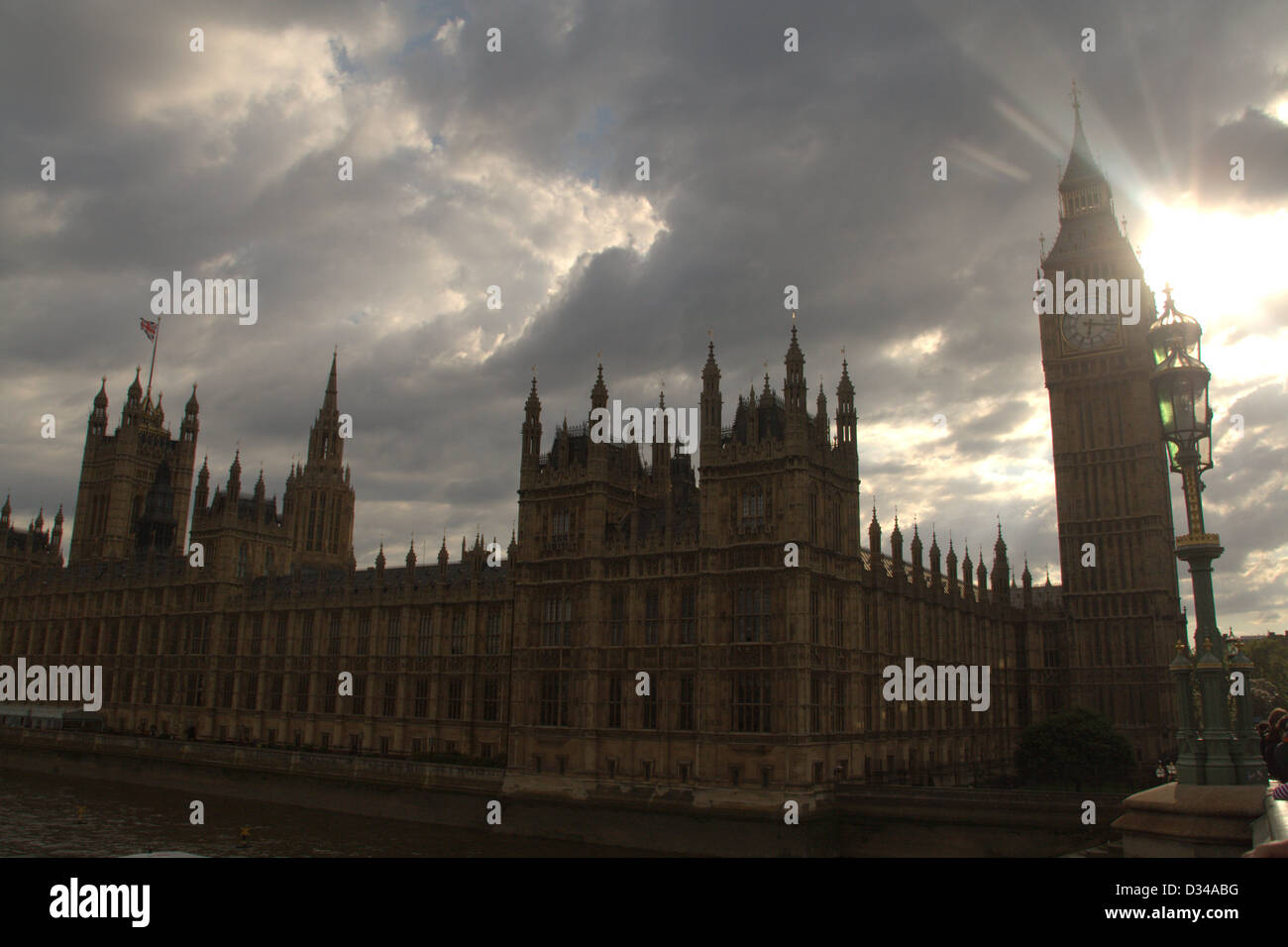Cloudy house hi-res stock photography and images - Alamy