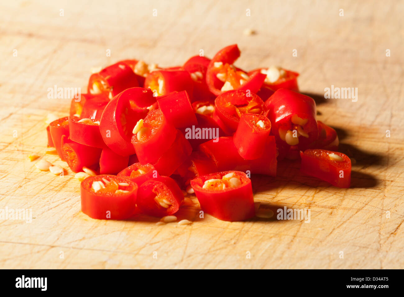 Whole and cut red peppers hi-res stock photography and images - Alamy