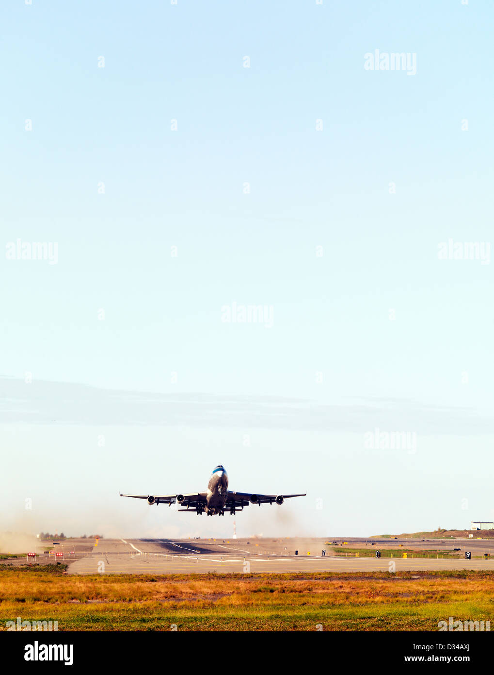 747 large cargo freighter hi-res stock photography and images - Alamy