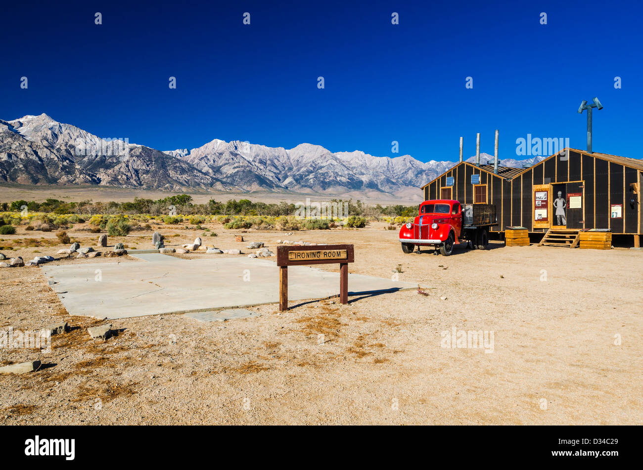 Manzanar national historical site hi-res stock photography and images ...