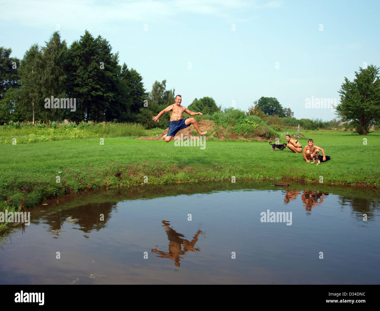 Pond country hi-res stock photography and images - Alamy