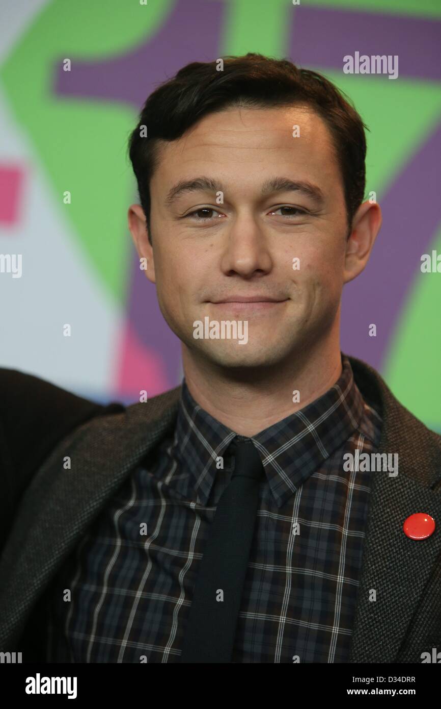 Don jons addiction hi-res stock photography and images - Alamy