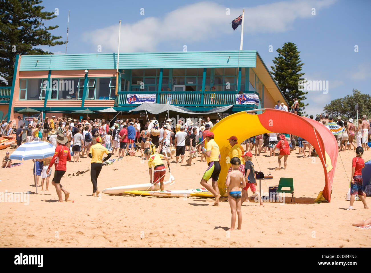 Avalon beach on sydney's northern beaches Stock Photo - Alamy