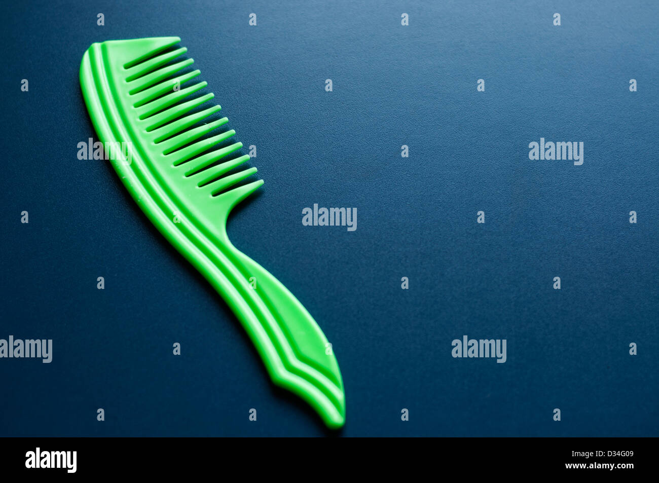 One comb hi-res stock photography and images - Alamy