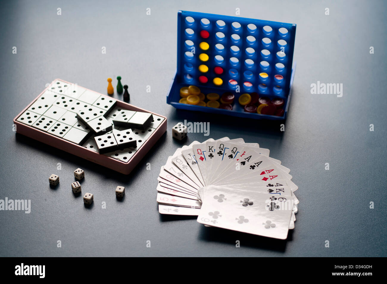 Board games hi-res stock photography and images - Alamy