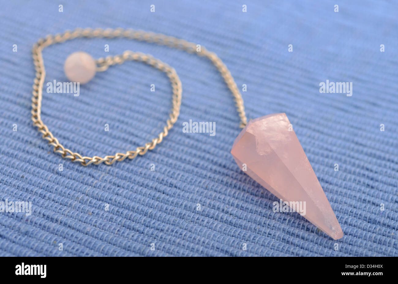 New age crystals hi-res stock photography and images - Alamy