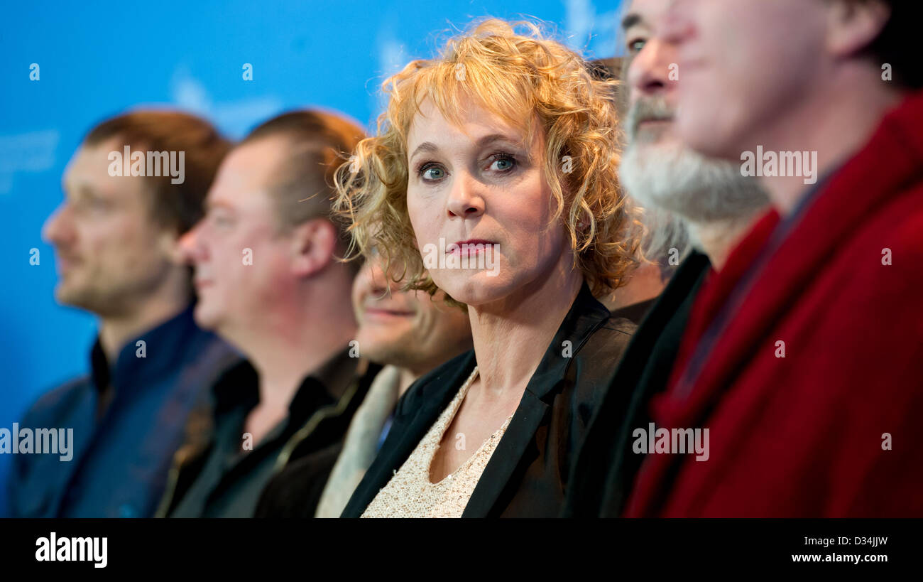 Actors Marko Mandic (L-R), Peter Kurth and Rosa Enskat pose at the ...