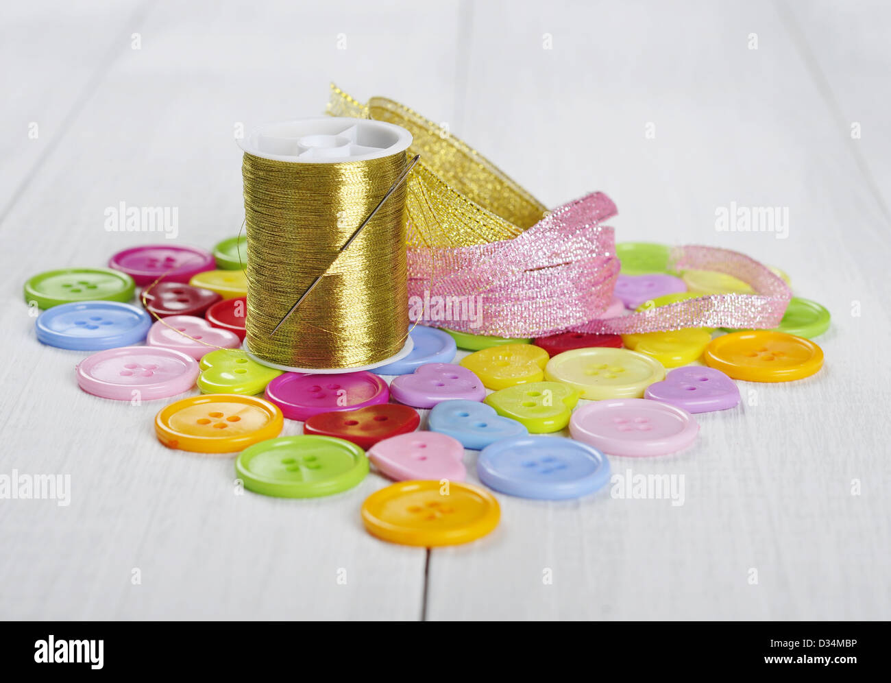 Silk with gold thread hi-res stock photography and images - Alamy