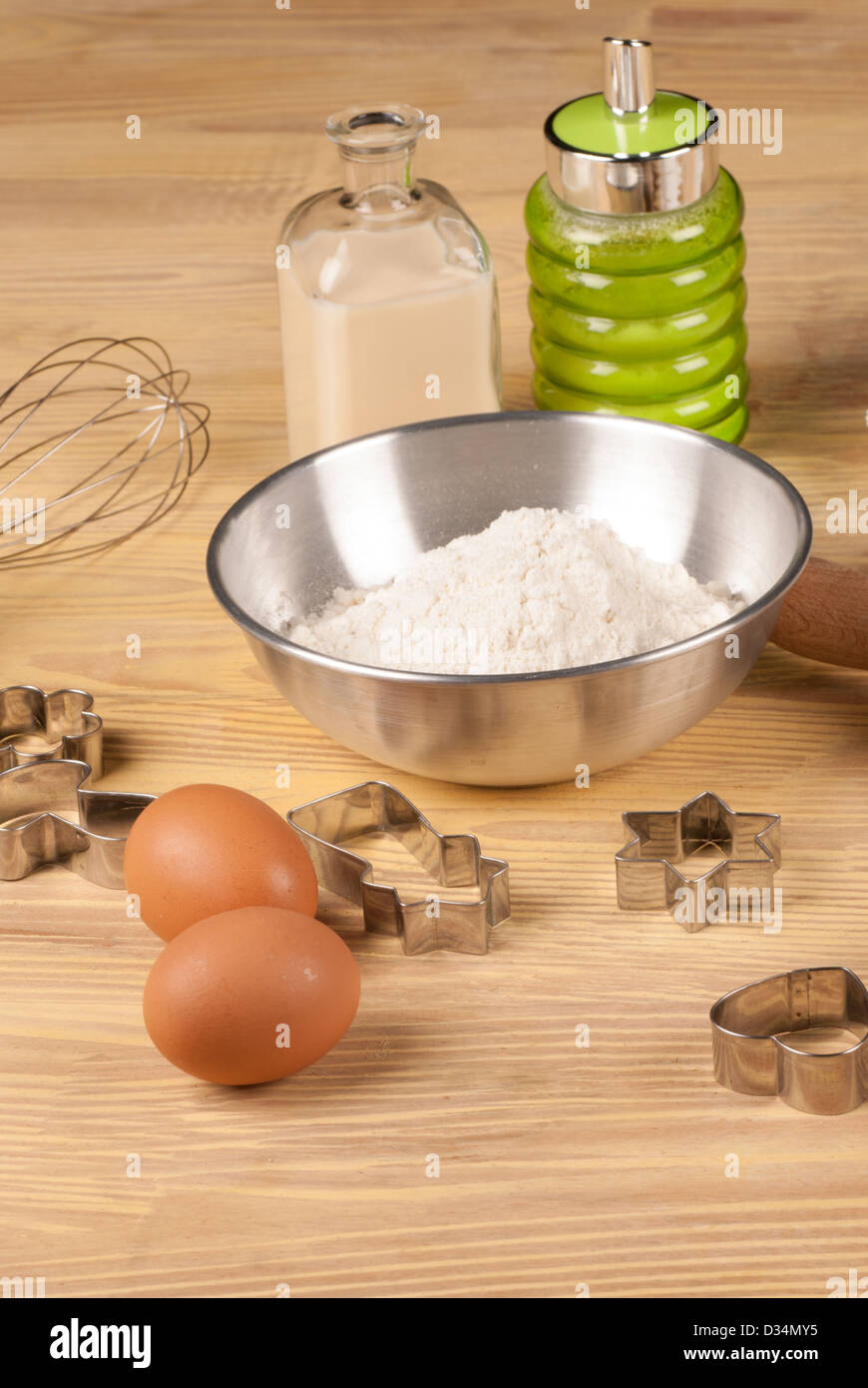 Baking liners hi-res stock photography and images - Alamy