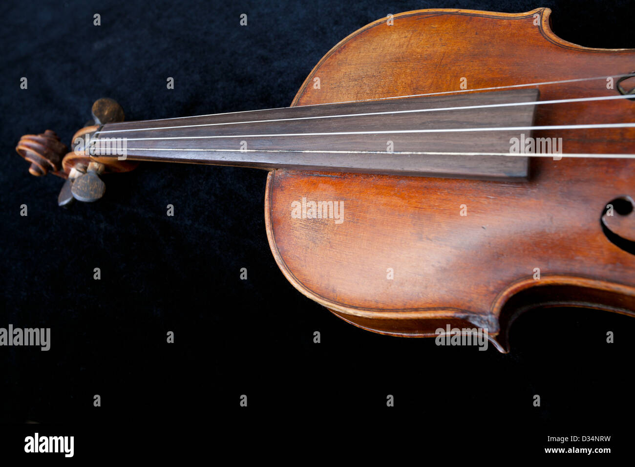 fiddle on black velvet background close up Stock Photo - Alamy