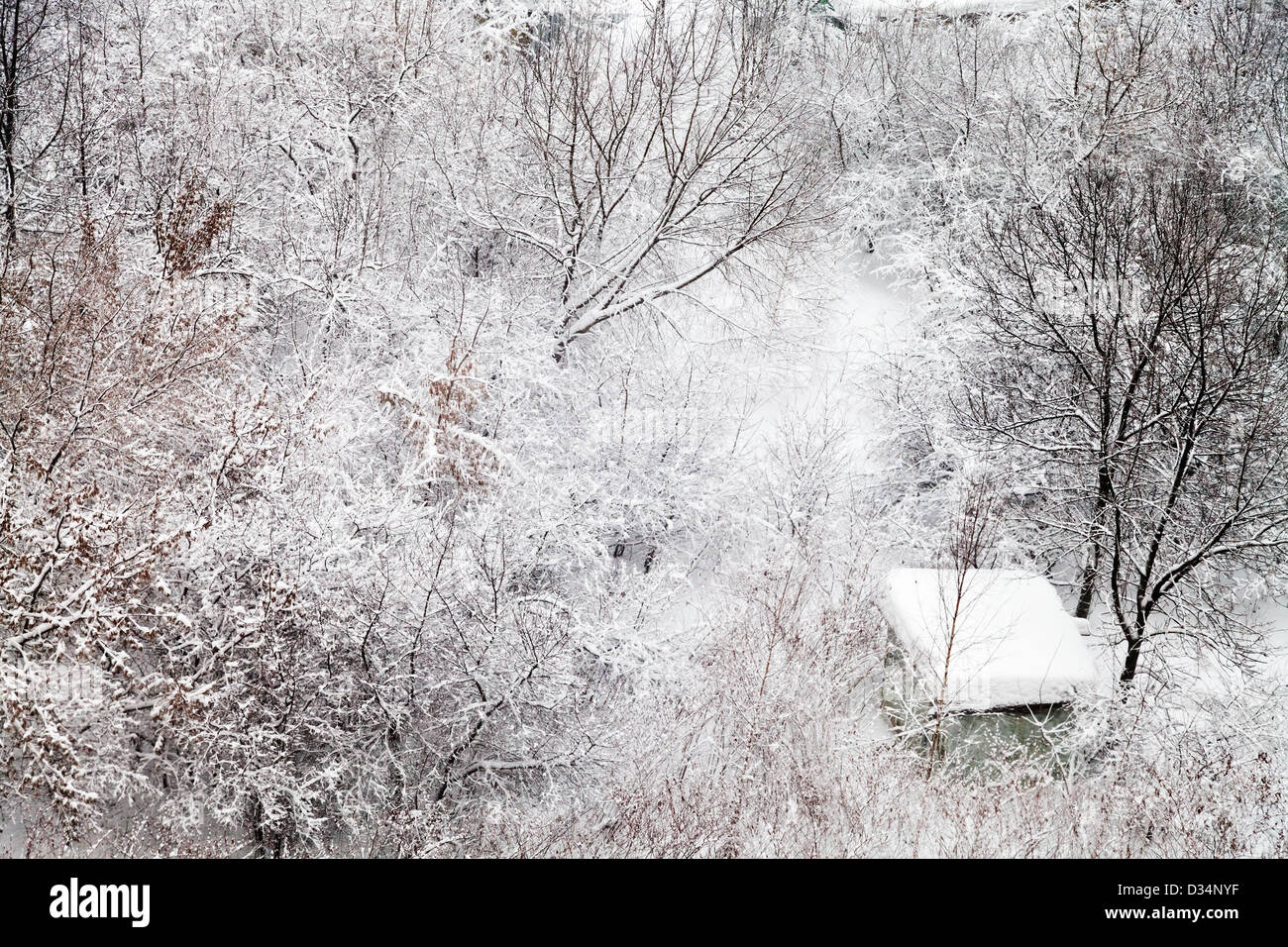 Covered small courtyard hi-res stock photography and images - Alamy