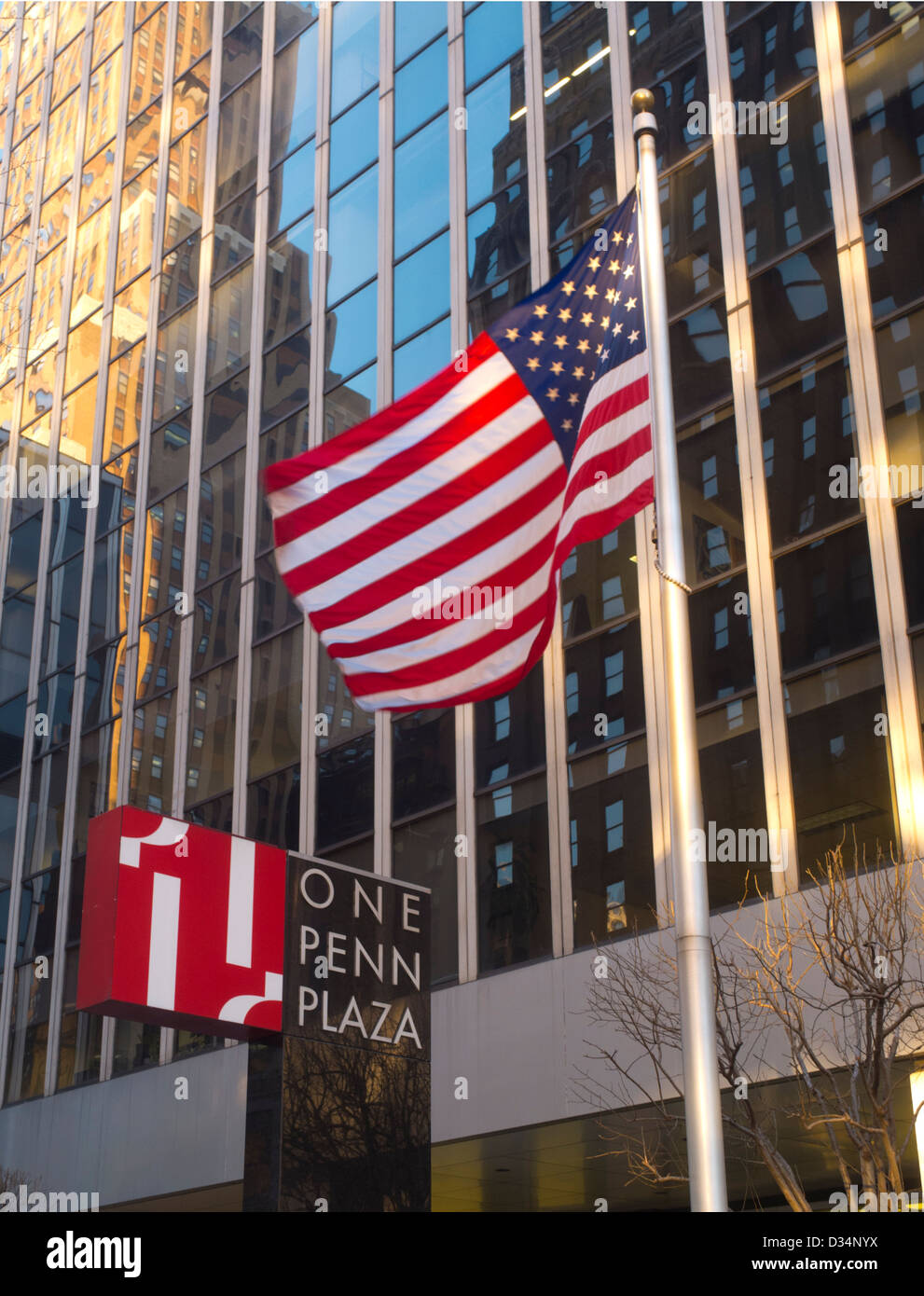 One penn plaza hi-res stock photography and images - Alamy